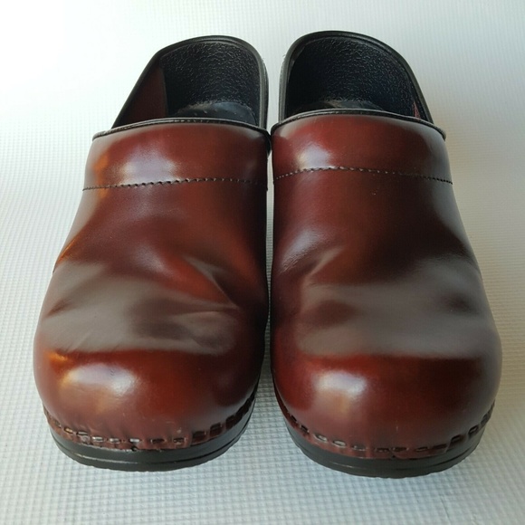 Dansko | Shoes | Dansko Cabrio Cordovan Leather Work Clog Size 37 ...